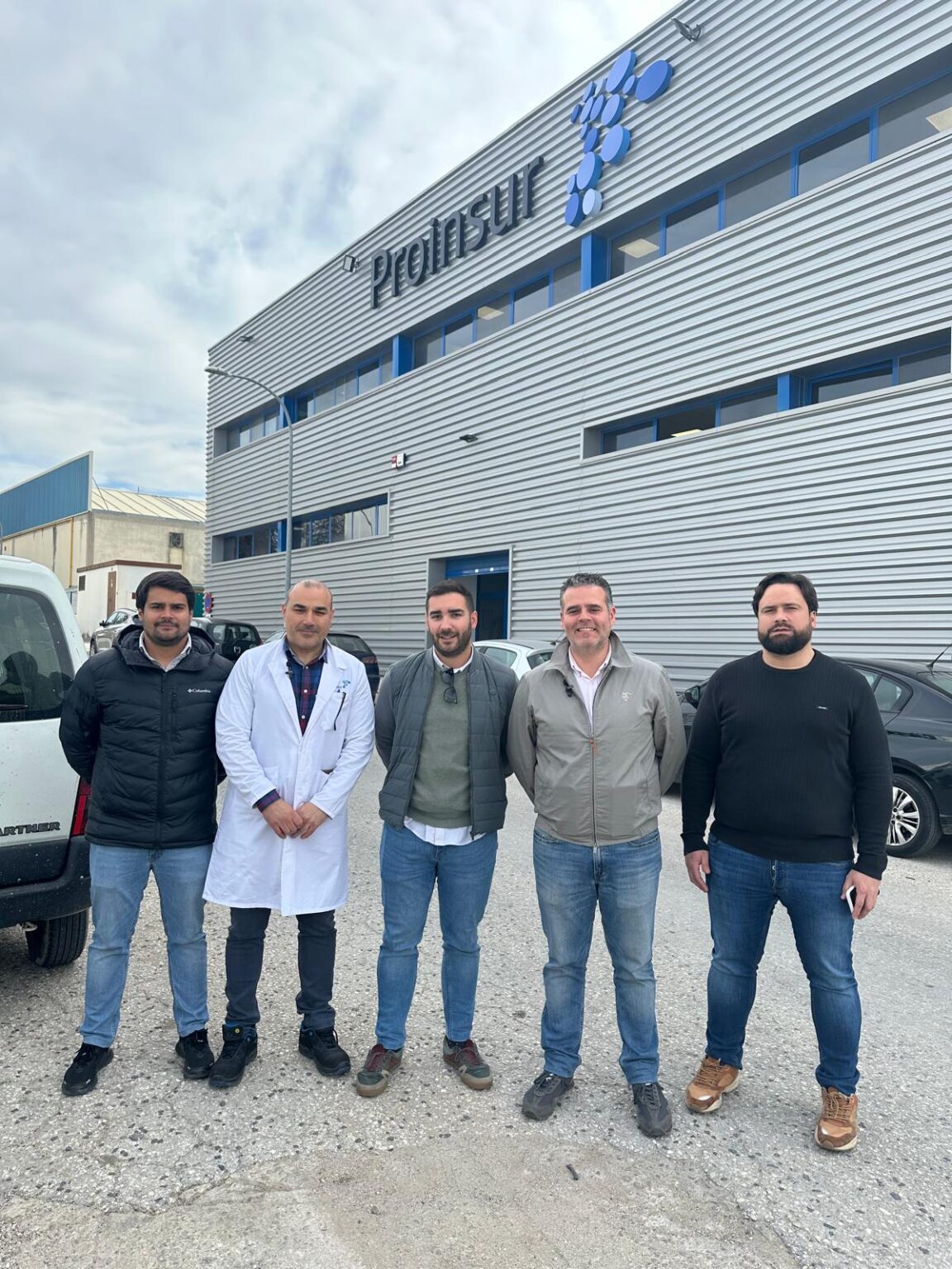 Diez personas se incorporan a la empresa Proinsur a través del programa ...